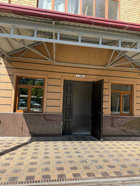 V3421 3/2/8 Юнусабад 6кв Ор.р: Американская посольство 97м2 коробка