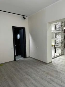 75м² 3 комнаты Паркентский Эфенди 2я линия от дороги цокольный этаж