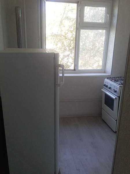 Urganch shahar  Gurlan ko'chasi Rayxon bozar yonida...