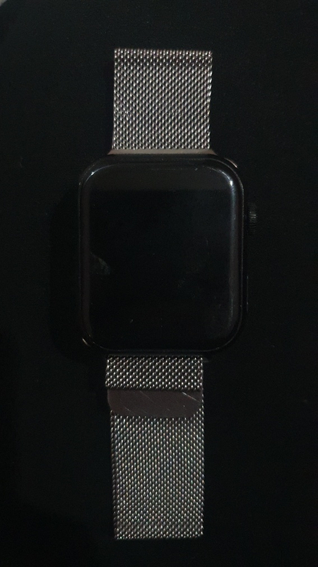 Smart Watch Zaryadchiki bilan