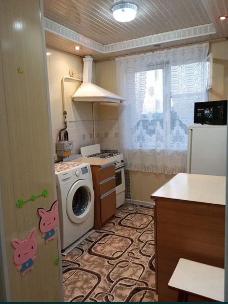 АЛМАЛЫК. Аренда 1 комнатная квартира без маклера.