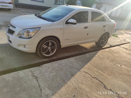 Diska balon sotiladi 215/55/17