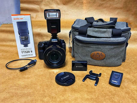 Продаётся  canon EOS 5D mark II