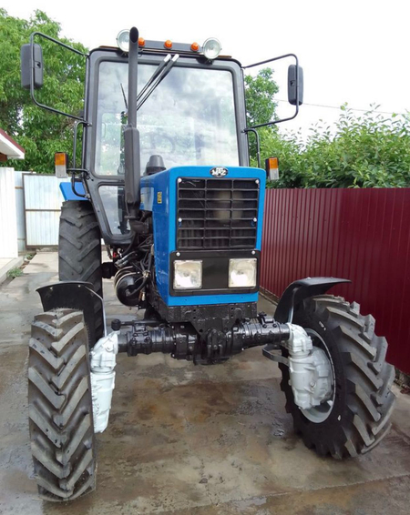 2012 yil MTZ-82.1 traktorini sotish