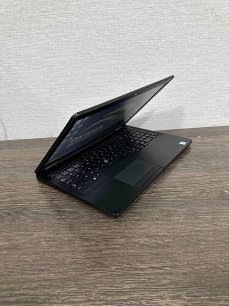 8-Ядерный Dell Precion 3520 intel Core i5 IPS 15.6 Nvidia GeForce DDR5