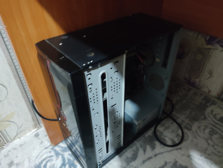 Kompyuter sotiladi. Holati yaxshi. Monitor yengi. LG. Kam ishlatilgan.