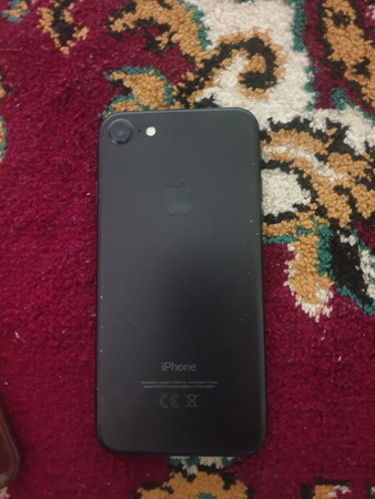 Iphone 7  32 gb xolati zõr