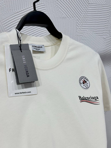 Футболка Balenciaga