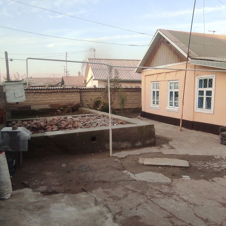 Xovli uy sotilad manzil (eski depoda)