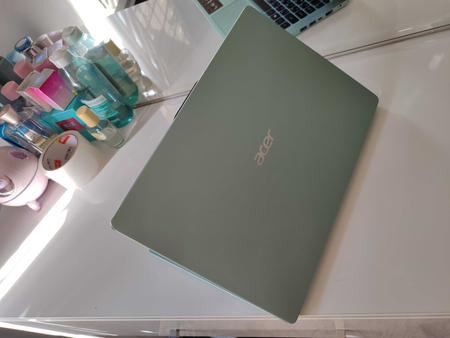 Продаю ноутбук acer swift 1