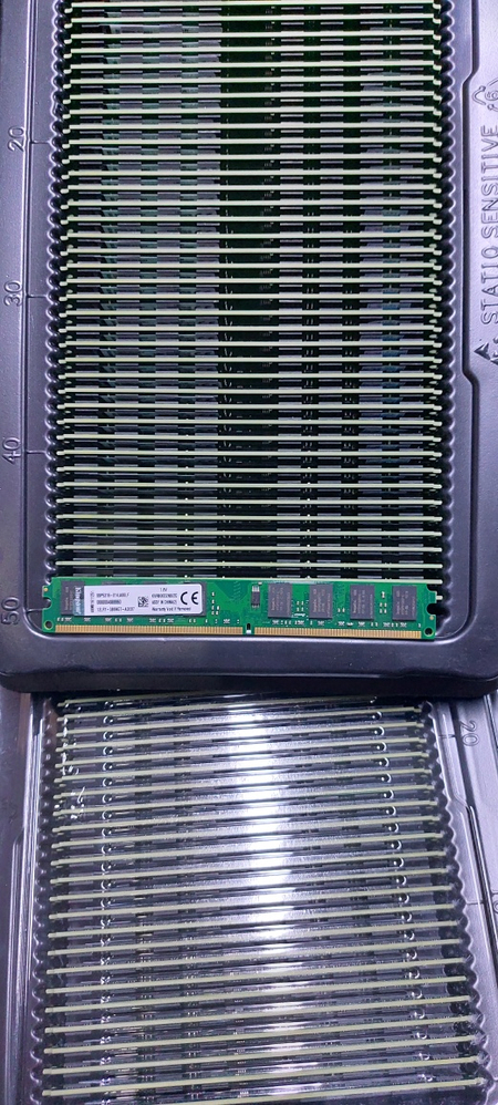 оперативная память
DDR2  2 GB  UDIMM

Crucial 8GB 4x 2GB DDR2 800