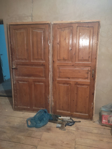 Двери из чистого дерево