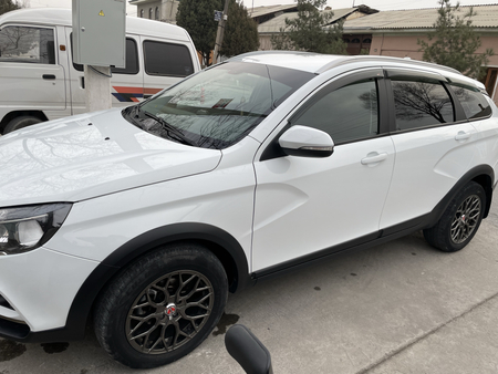 Lada vesta sw Cross 1.8 Механика