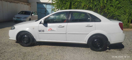 Организация продаёт Chevrolet Lacetti