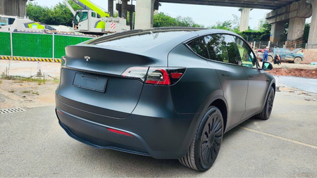 Tesla model Y long range dual motor