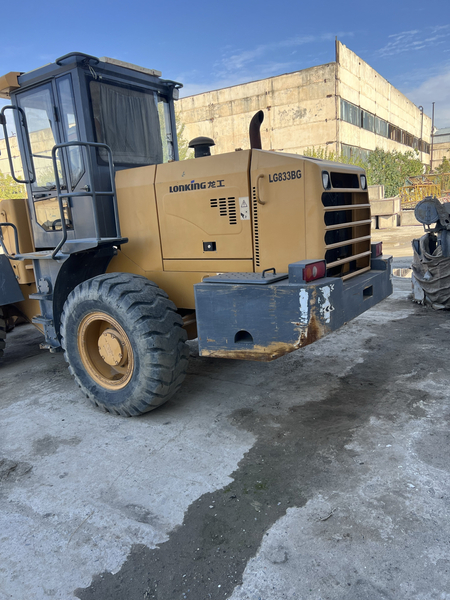 Pogruzchi 1\\\'8m3 holati juda yaxshi