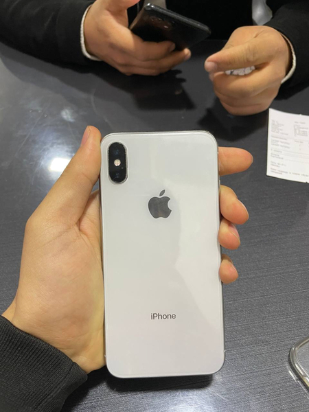 Iphone x 64 gb ……….