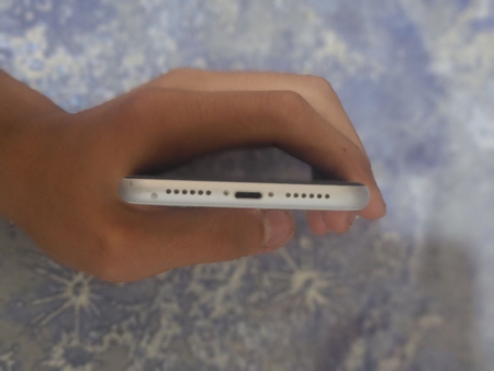 Iphone xr sotiladi