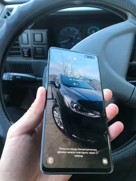 Samsung s10 5G otlichnee sostayanee