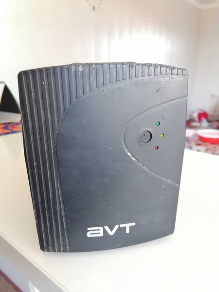 Продам UPS Model AVT