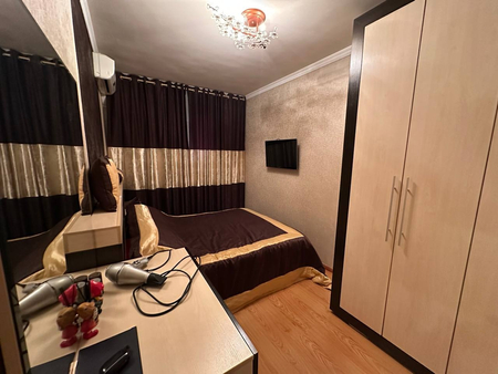 СРОЧНО Продаётся 3/8/9, 70m2, Шастри Мирзо-Улугбекский район