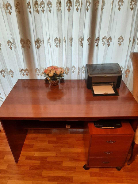 Письменный стол МДФ с тумбочкой