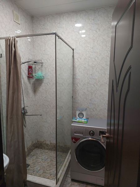 Продам 2 комнатную на Бадамзаре