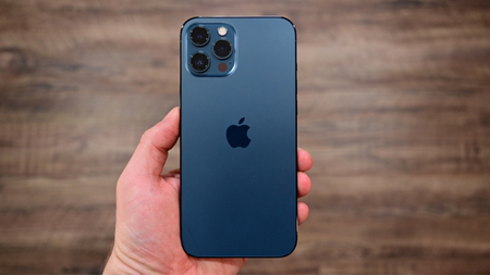 Apple iPhone 12 срочно