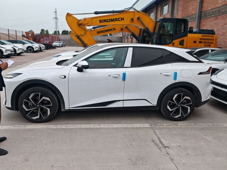 Продам новый Changan Deepal S7.  200 Мах Гибрид