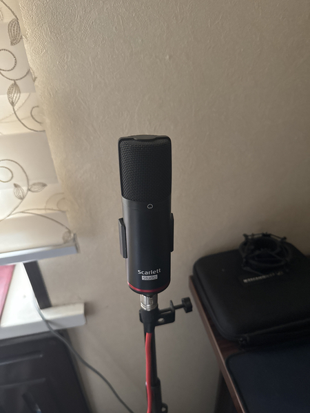 Усилитель продаю M-audio fasttrack ultra