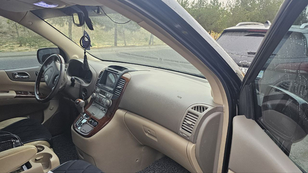Kia karnival sotiladi holati yahwi