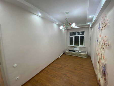Продаётся кв, в центре города 2 ком 5/5, вдоль дороге, 75500 у.е