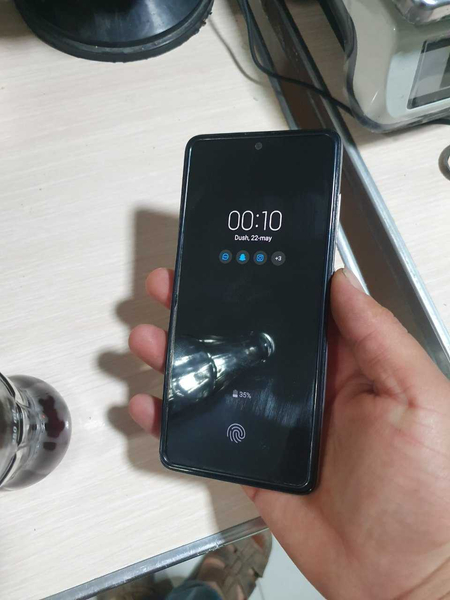 SAMSUNG A51  sotiladi
