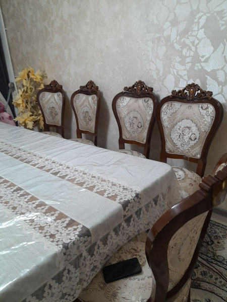 Срочно стол  стул сотилади