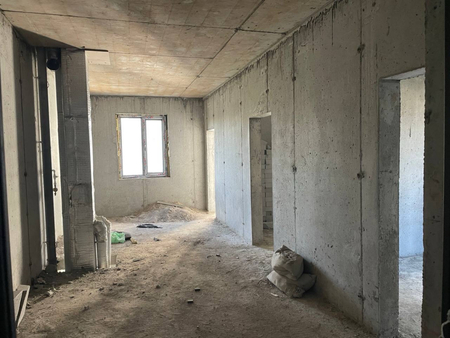 Продается 2 комнатная квартира жк Баку