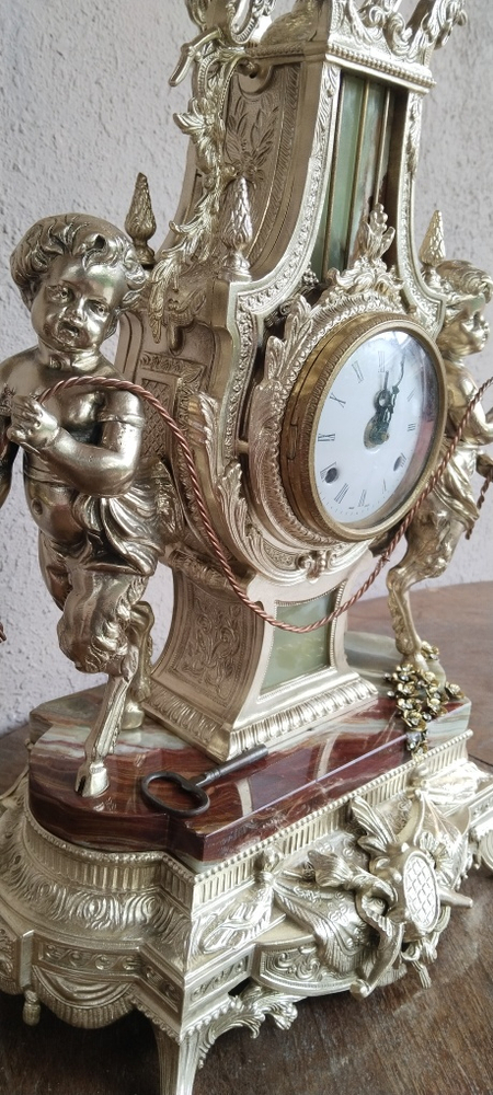 Часы старинные бронзовые