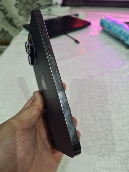 Iphone 14 pro max sotiladi xolati ideyal bir qol kop ishlatilmagan