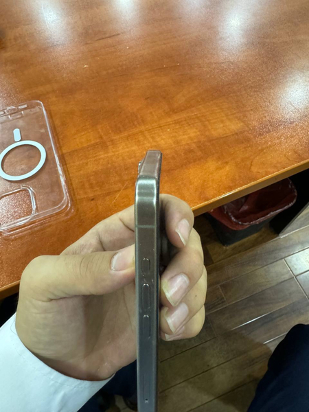 Iphone 15 pro max 512gb natural titan