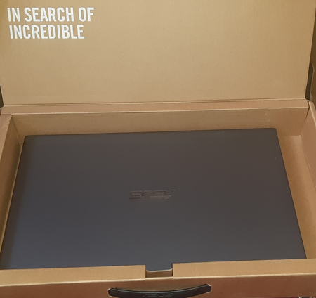 ASUS ViVoBook i3