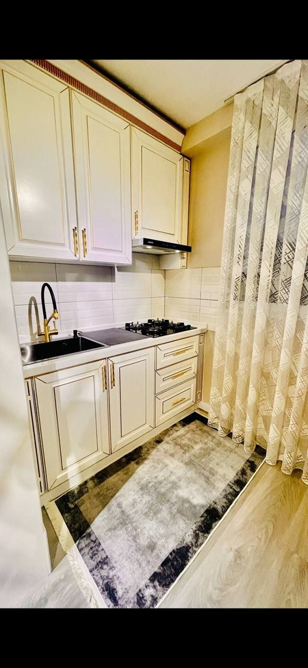 Срочно Продаётся Юнусобод 16-кв 3в4/2/9 евроремонт с мебелью и технико