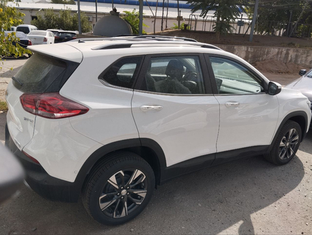 TRACKER LTZ AVTOMOBILI Halol nasiyaga beriladi