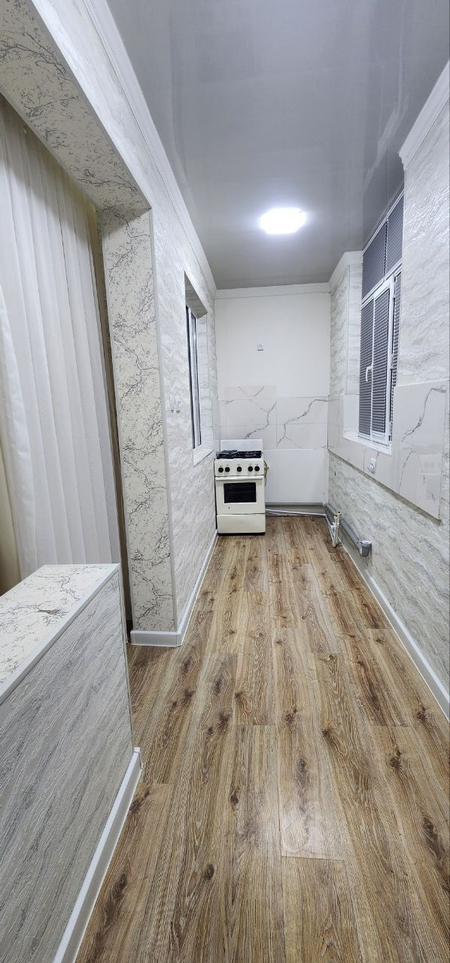 Yunusobod 15 kv Metro 200 metr 2 xona 1 etaj Evro Remont