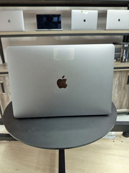 продается MacBook Pro