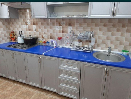 Arenda Sebzor Riveria makroni togrisida 2 xona 3 xona qilingan 80 kvm2