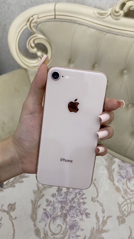 Iphone 8 , емкость 100%