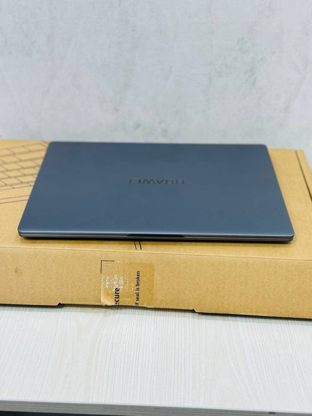 Matebook D14 sotiladi 1 oy bo'ldi olinganina