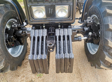 MTZ 892.2 traktor sotiladi
