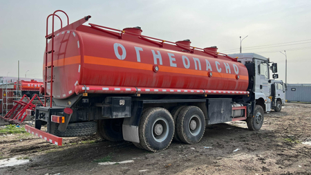 Шакман Бензовоз 20куб 3 отсек сотувда бор арзон нархда MAN ISUZU