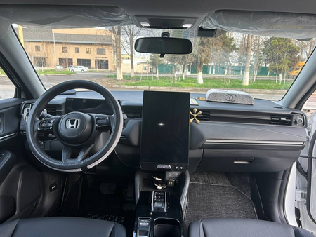 Honda ENS1. 2023 год. 11.000 пробег