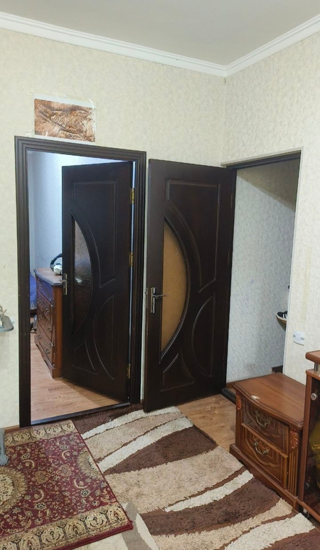 Метро Мирзо Улугбек. Чиланзар 6 квартал. 2 комнатная